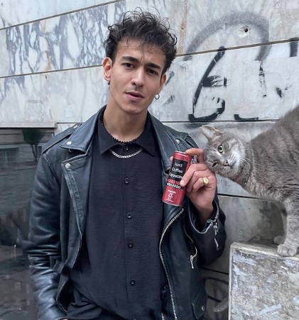 Demircan Kaçel Kimdir | Kuş Uçuşu Dizisinin Yakışıklısı Demircan Kaçel ...