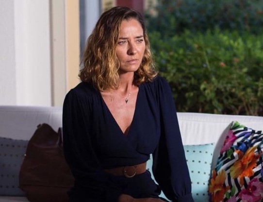 Ece Uslu Kimdir | Yepyeni Bir Dizi ile Ekranlara Dönecek Ece Uslu Kaç ...