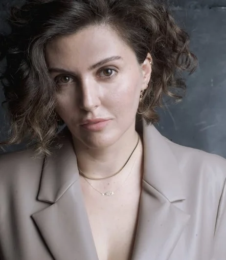 İdil Yener Kimdir | Kral Kaybederse Neslihan İdil Yener Hangi Dizilerde ...